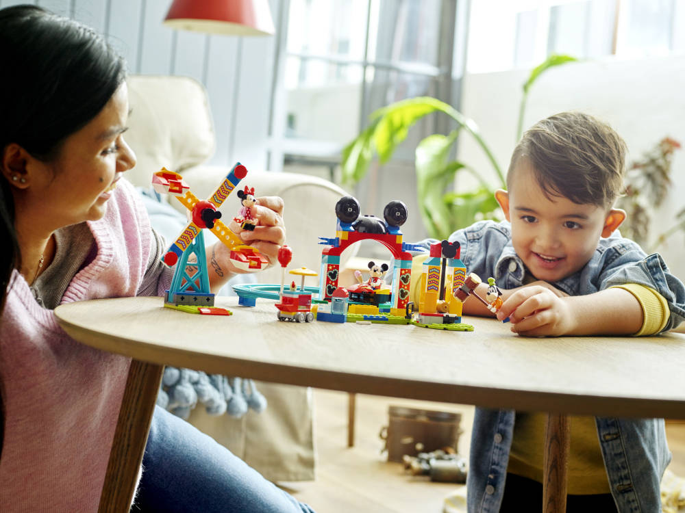 Lego 10778 Disney Miki, Minnie i Goofy w wesołym miasteczku | ZABAWKI ...